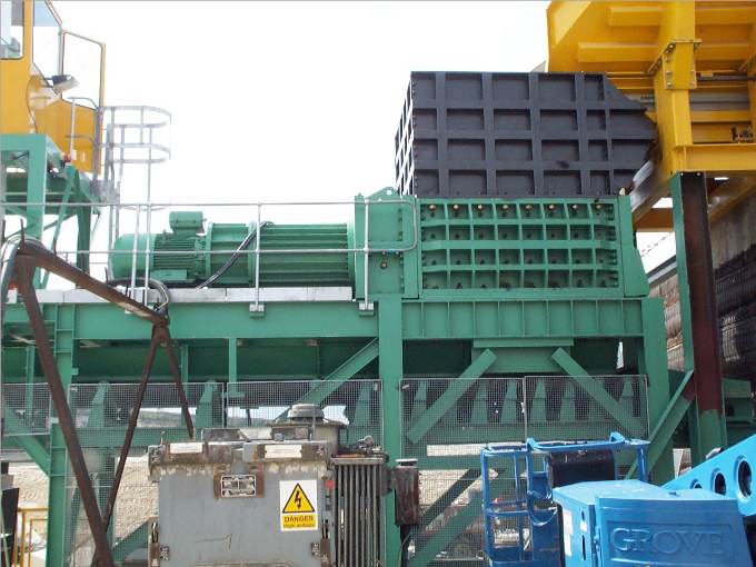UK CHALK & FLINT SIZING STATION -ALP-1100 SERIES TWIN ROLL MINERAL SIZER