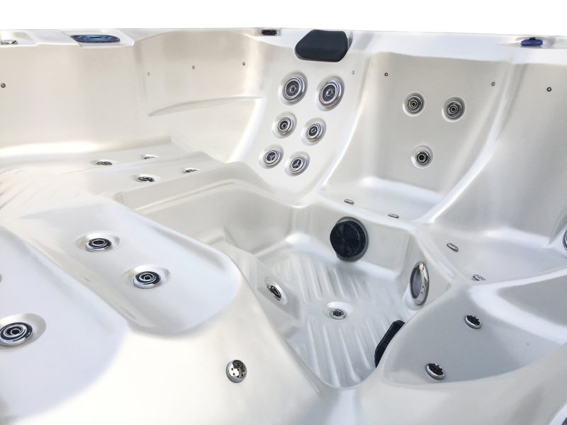 Supply 5 Person Balboa Hot Tub Massage Outdoor Jacuzzi Wholesale Factory Guangzhou Huantong