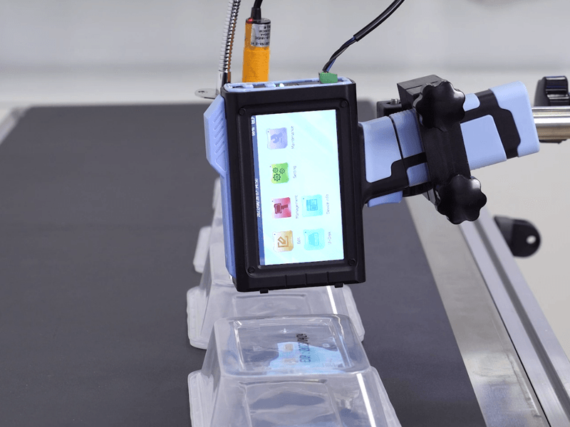 Supply Conveyor For Bentsai Handheld Printer On Batch Printing Of Date