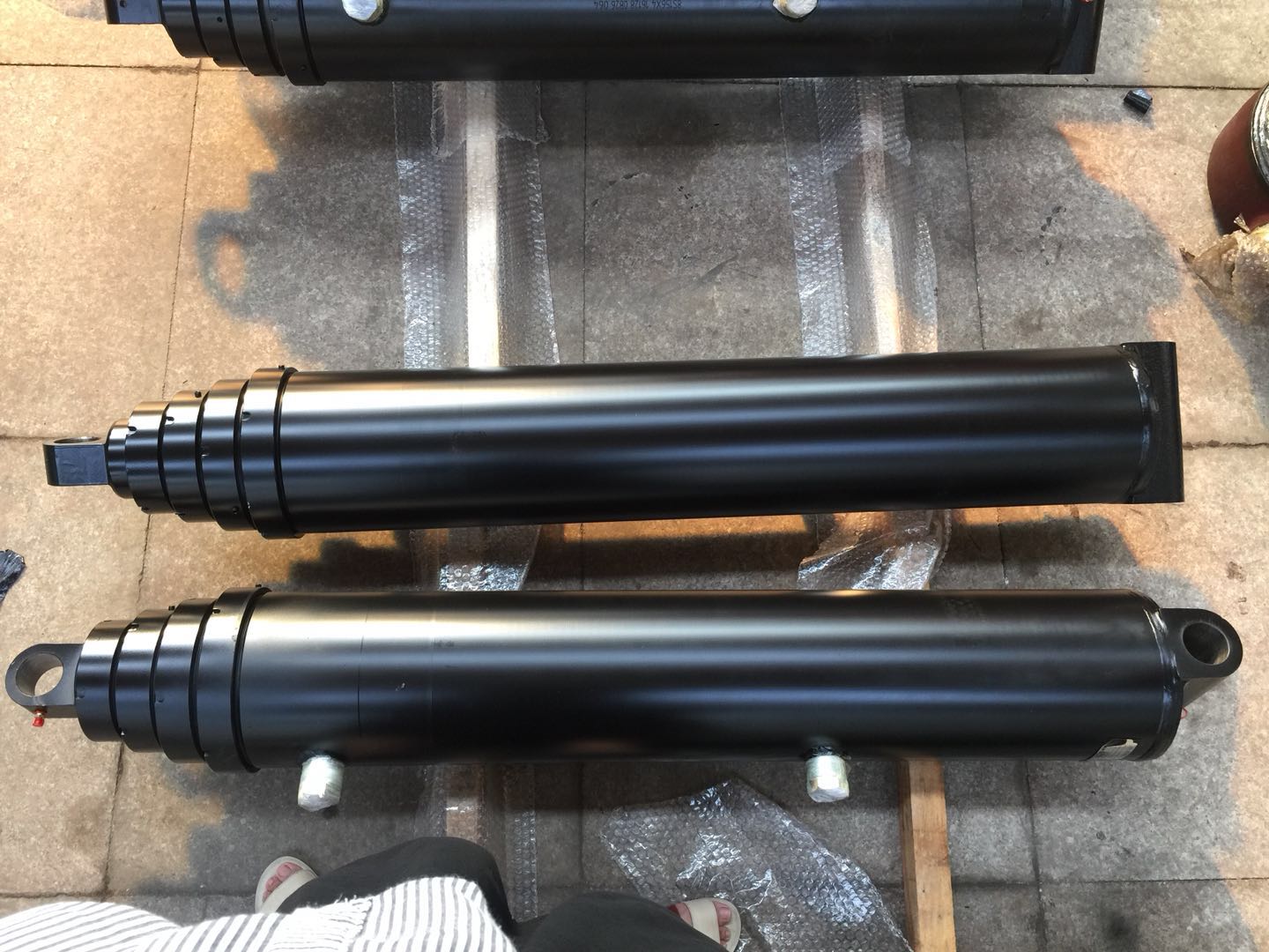 Supply Dump Truck Lift Hydraulic Cylinder Wholesale Factory - Donggang ...