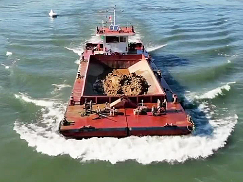 Applications of the open bottom barge and split hopper barge - SHANDONG ...