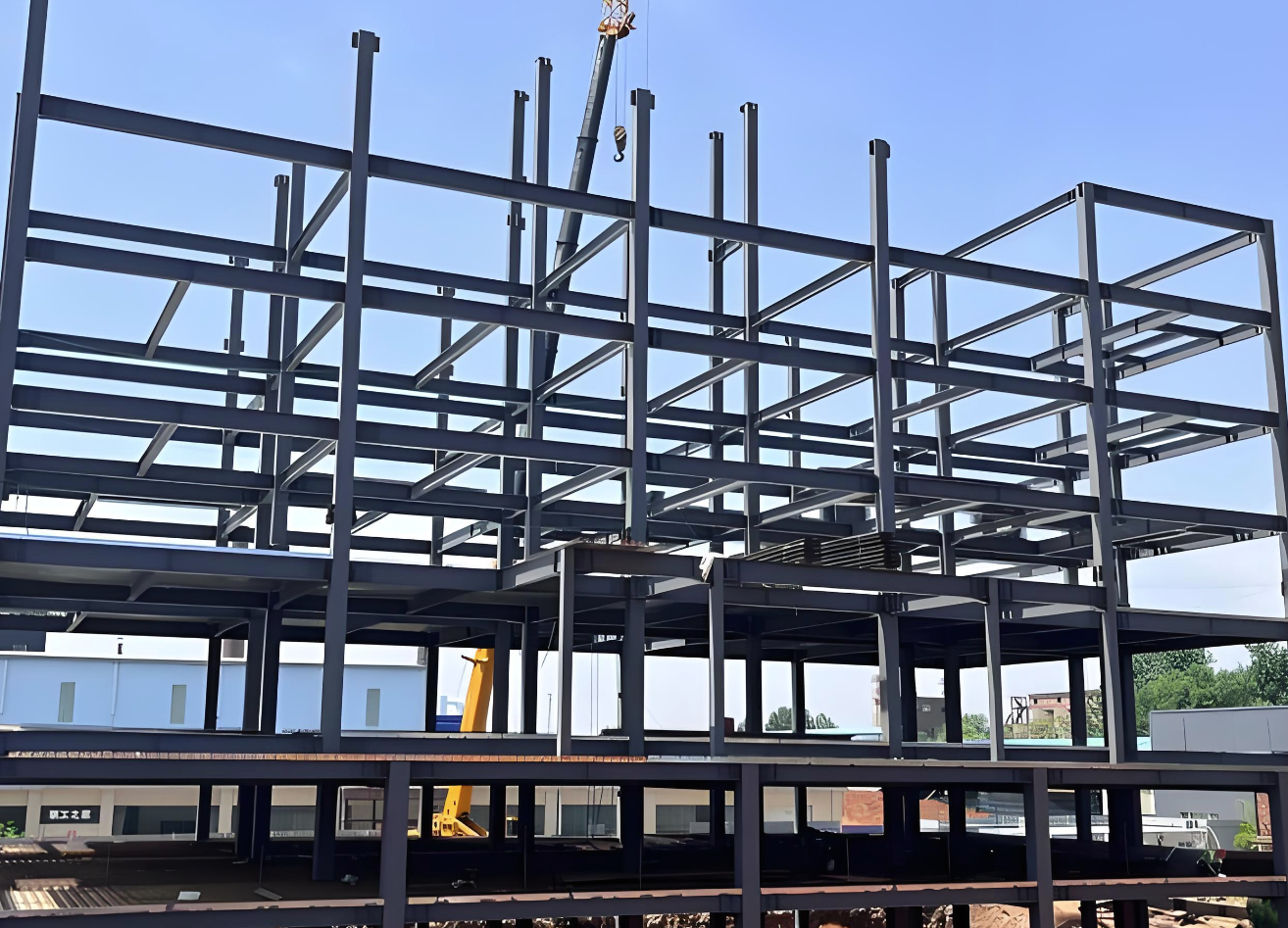 How Steel Structures Withstand Extreme Weather and Seismic Events ...